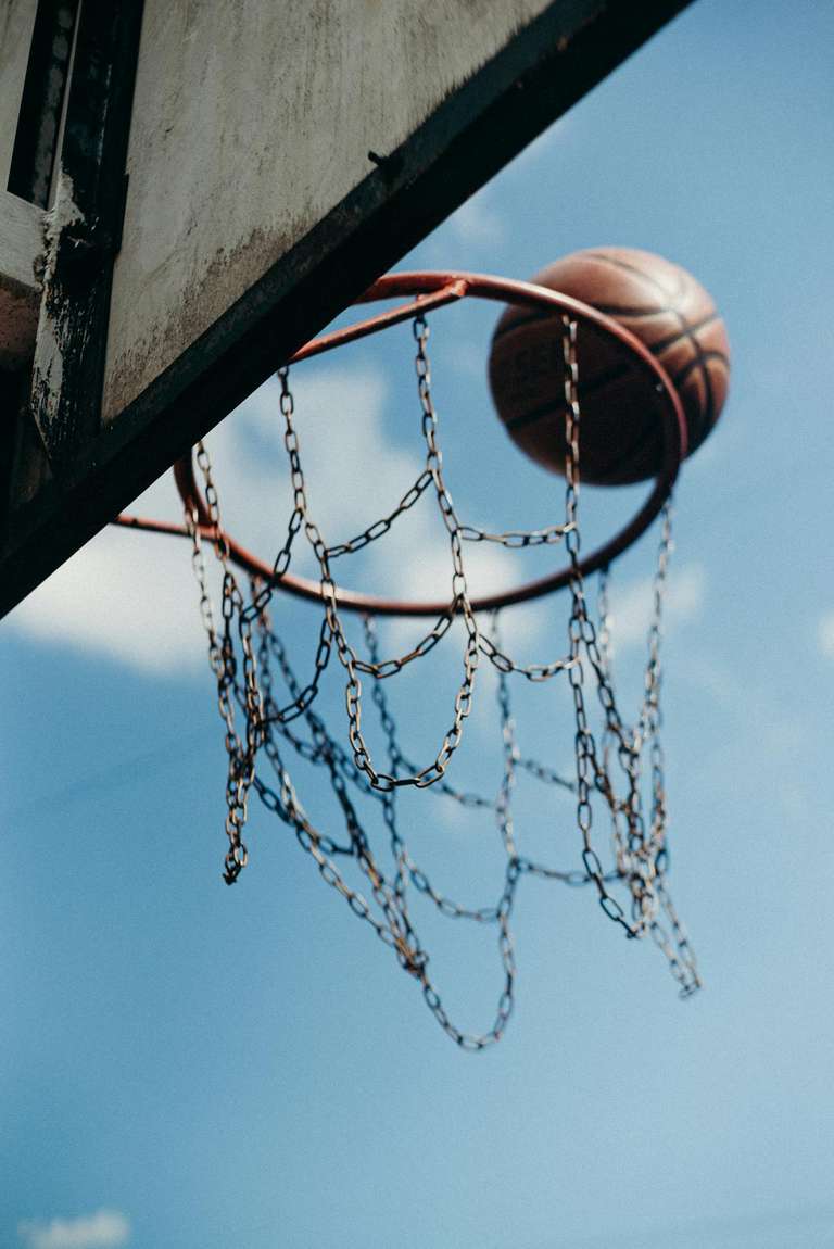 Complete Guide to Choosing the Right Basketball Net - Live For BBALL