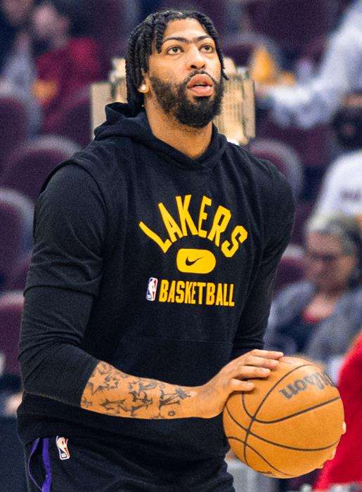 Los Angeles Lakers' Retired Jersey Numbers: The Legacy of Laker Greats ...
