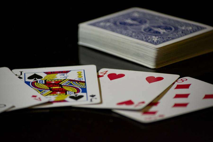 The five basic strategies to reduce the risks of betting losses - Live ...