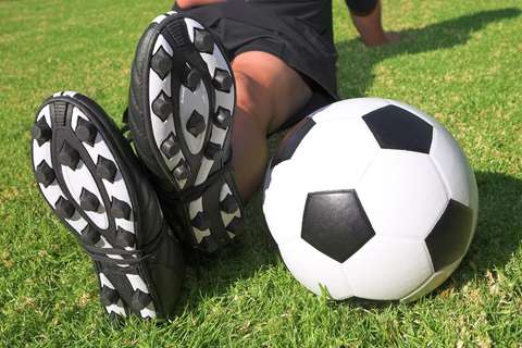 Guide to Selecting Soccer Shoes - Live For BBALL